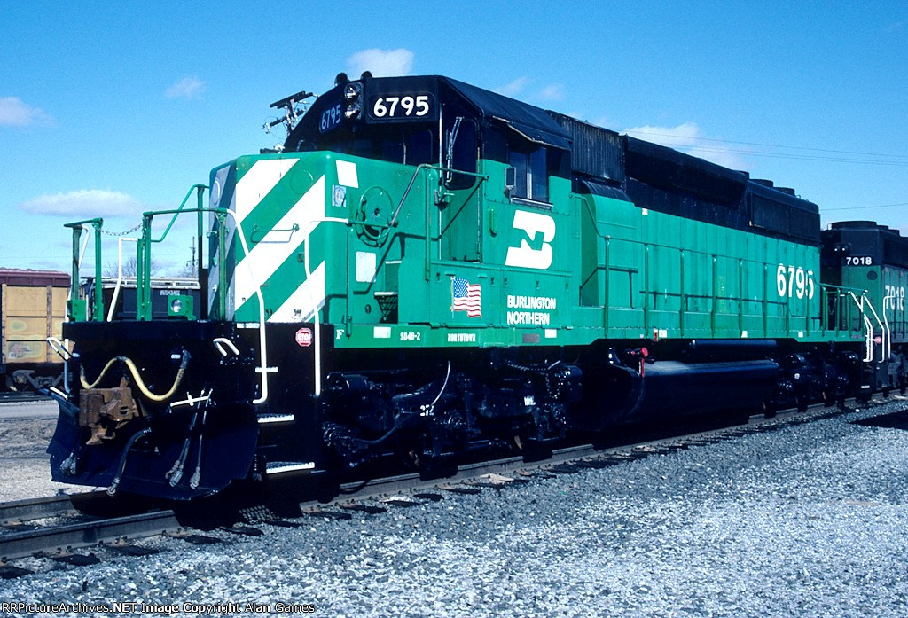 BN SD40-2 6795
